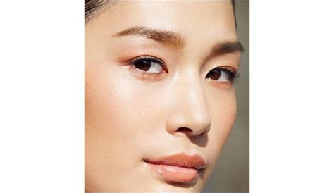 大人のためのアイシャドウ｜「色選び」と「顔の印象を変える」ポイント解説 Precious Jp（プレシャス）
