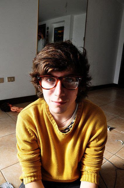 33 Cute Guys Wearing Glasses Retro Inspired Eyewear For Him