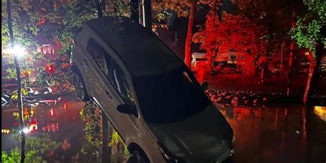 Tennessee Flash Floods More Than A Dozen People Rescued At Campground