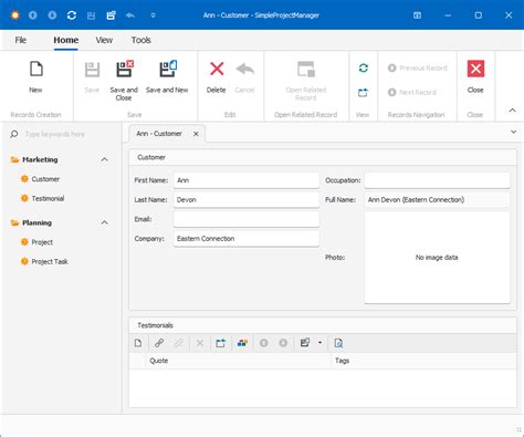 define the data model and set the initial data expressapp framework