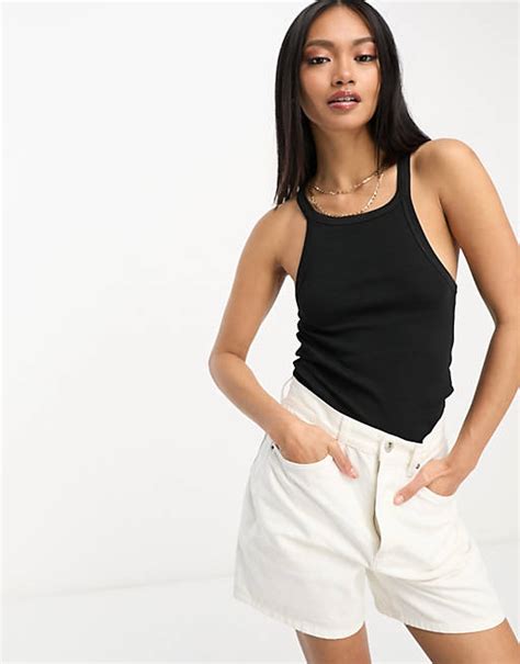 Asos Design Schmal Geschnittenes Trägertop In Schwarz Asos