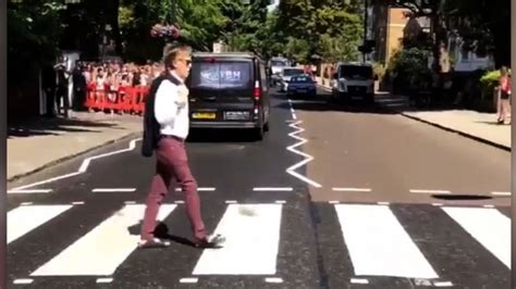Paul Mccartney Recreates ‘abbey Road Cover Cnn Business