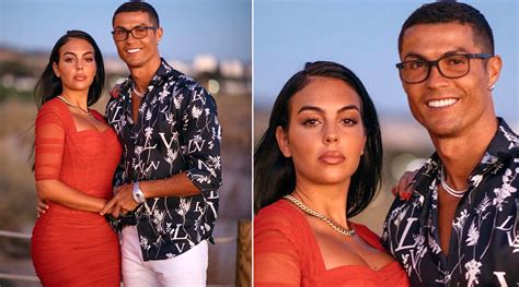 Football News Cristiano Ronaldo Shows His Romantic Side Dances With