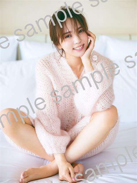 櫻坂46小林由依2nd写真集『意外性』から、ランダム封入特典のポストカード全6種の絵柄が解禁！ 株式会社講談社のプレスリリース