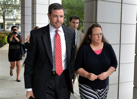 Federal Judge Orders Christian Clerk To Issue Same Sex Marriage
