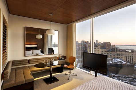 Un Hà´tel Design Au CÅ“ur De Manhattan Avec Une Vue à Couper Le Souffle