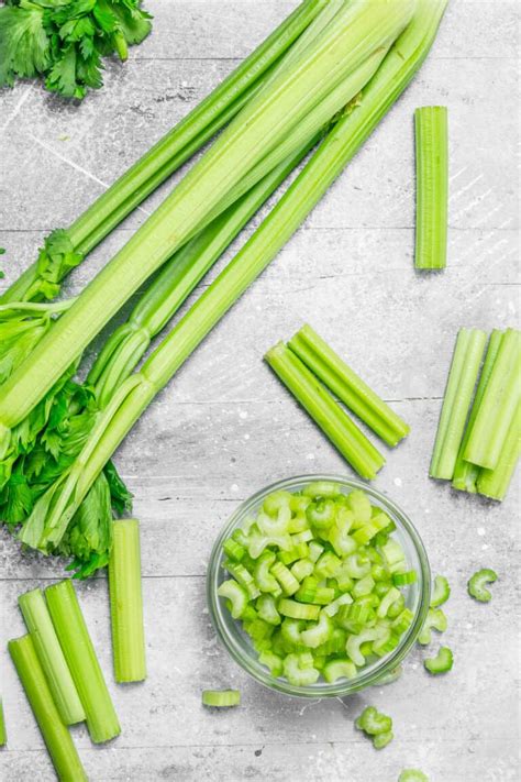 13 Best Celery Substitutes Alternatives For Fresh Celery And Celery Seed
