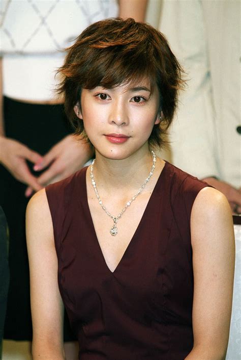 《追悼・竹内結子さん》「私の家は複雑なので、戻る場所はない」最愛の母との死別が“女優魂”を支えた 文春オンライン
