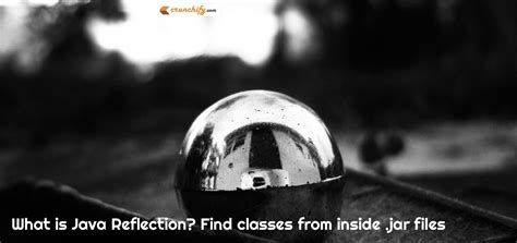 in java how to find list of all class names from inside