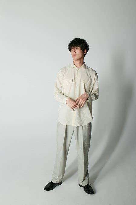 坂口健太郎「傷ついたことにも気づかないようにしてる自分がいる」生きるうえで避けられない“傷”との向き合い方 インタビュー 人生、おしゃれ