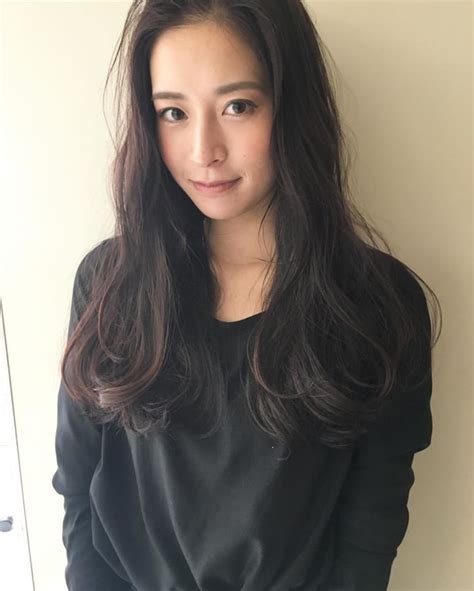 黒髪 ロング レイヤー パーマ 651668