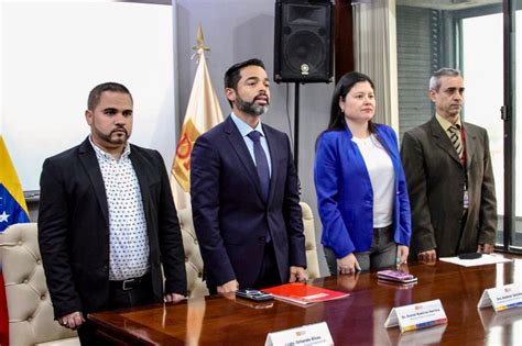 Poder Moral Juramentó A 36 Nuevos Defensores Públicos La Radio Del Sur