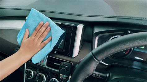 How To Clean Your Cars Interior Tipsmatic
