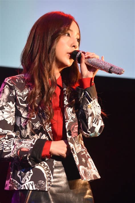 リハーサルにて「hideandseek」を披露する板野友美。 板野友美が初主演作「のぞきめ」主題歌をライブで披露、サプライズゲストに絶叫