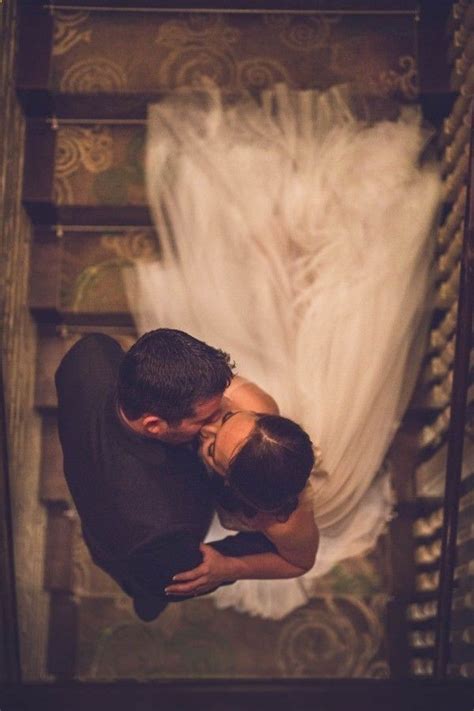 ️ 20 Romantic Wedding Kiss Photos Of All Time Hi Miss Puff