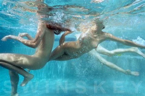 【画像】全裸で泳いでる女が ”水中で” 激写されるこれはエロい ポッカキット