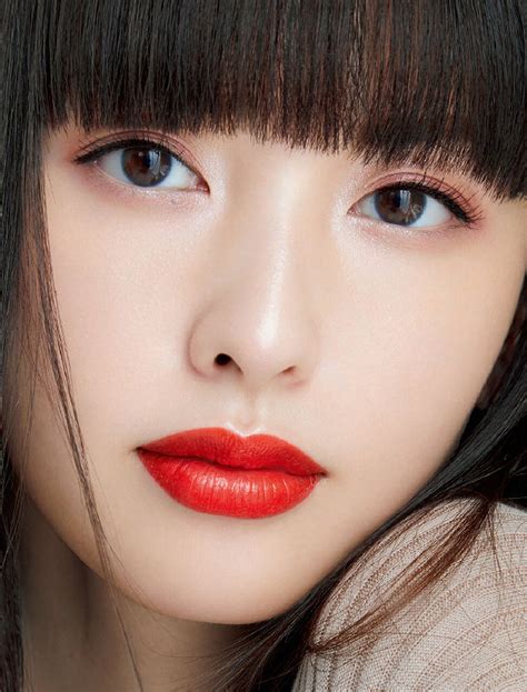 鈴木えみ 顔アップ特集 [綺麗な女優・アイドル・モデル、芸能人の顔アップ画像研究所（顔面アップ同好会～顔好きによる顔好きのための好きサイト）]