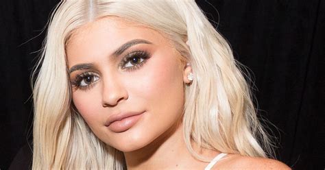 kylie jenner quits own app after post implies she and tyga