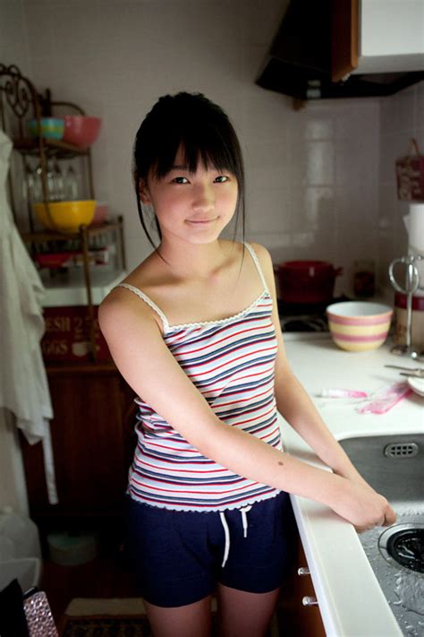 ロリコン写真集投稿画像311枚andロリコミック Free Download Nude Photo Gallery