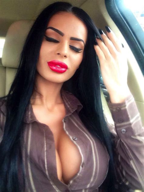 Amazing Plastic Girl Sexy Lips Girls Lips