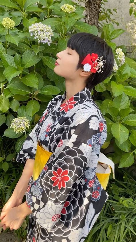 大島璃乃さんのインスタグラム動画 大島璃乃instagram 「「第27回ダンス八木節」 アンカンミンカンの富所哲平さんと一緒に 司会
