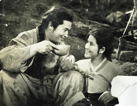 억세고 구수한 사나이…신상옥 감독 강화도령 홍보전단 공개 연합뉴스