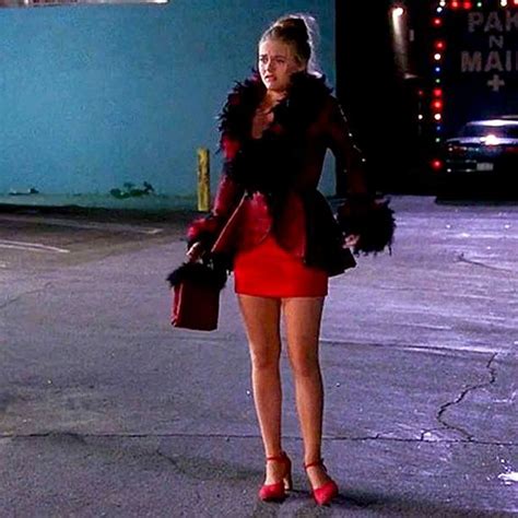Clueless Costume Designer On Chers Yellow Suit It Was So Important To