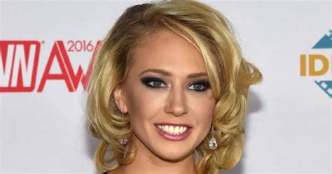 Kagney Linn Karter è Morta La Pornostar Si è Tolta La Vita Prn Nauti
