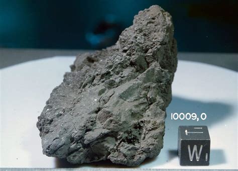 Earths Oldest Known Rock Was Found On The Moon