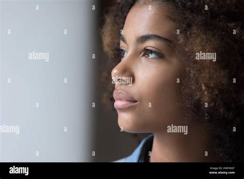 Modelo De Adolescente Afroamericana Fotografías E Imágenes De Alta