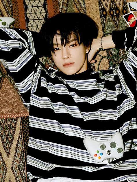 Nct Dream Jeno Hot Sauce Album Shoot 4k Wallpaper Download