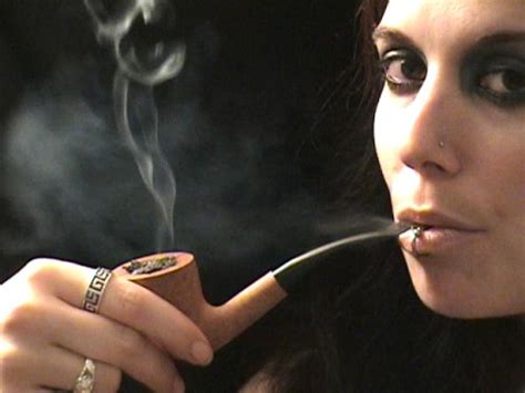 Pipe Lovin Ladies Page 18 Of 99 Cigar Smoking Pipe Smoking Hat Tip