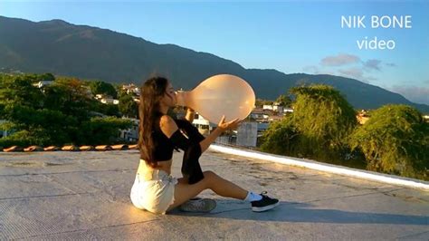 B2p 011 Blowpop On The Roof Nbg B2p B2p With 16 Balloons Running
