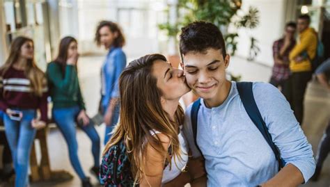 ¿cómo Hablar De Sexualidad Con Los Adolescentes
