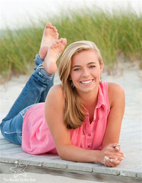 High School Senior Portraits Barefoot 3bf