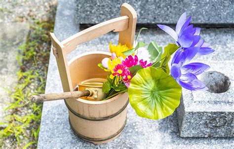 お墓参りの時間帯や時期はいつが良い？お参りのマナーや流れ｜小さなお葬式