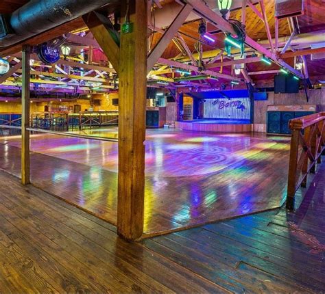 The Barn Sanford 13 Photos And 16 Reviews Dance Clubs 1200 S