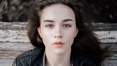 Wallpaper Women Brunette Brown Eyes Face Looking At Viewer Lia