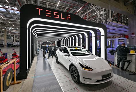 Tesla Faces Potential Class Action Lawsuit For Alleged Breach Of