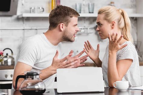 22 Ways How To Make Your Girlfriend Shut Up During An Argument