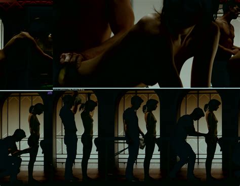 Голая Дакота Джонсон в Fifty Shades Of Grey