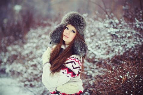 Sweater Gloves Winter Long Hair Fur Hat Snow Auburn Hair Brown