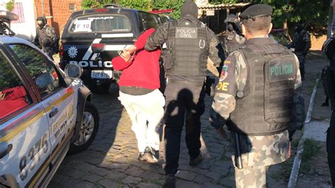 Vinte E Sete Criminosos Foram Presos Durante Uma Operação Contra O
