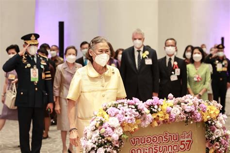 Photo Gallery กรมสมเด็จพระเทพรัตนราชสุดาฯ เสด็จฯไปทรงเปิด “งานออกร้าน