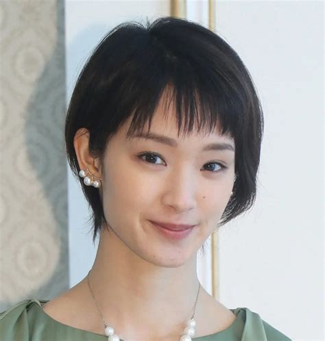 剛力彩芽 恋愛で簡単に“オトされる”の指摘に「自覚してます」 お金持ち嫌いでしょ？の質問には…― スポニチ Sponichi Annex 芸能