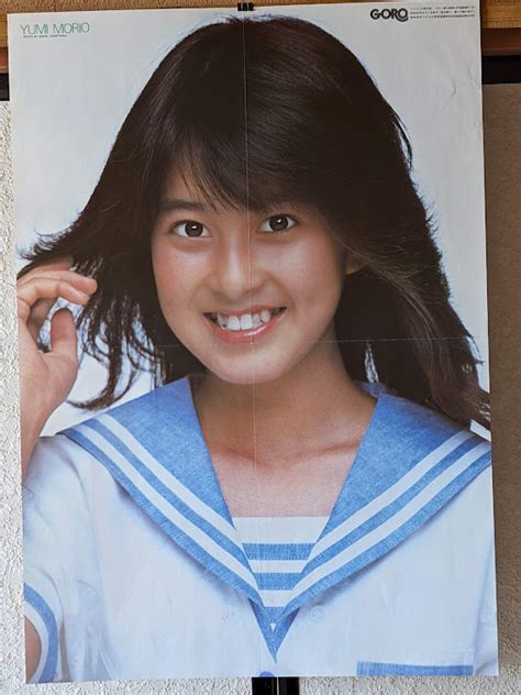 【やや傷や汚れあり】森尾由美 薬師丸ひろ子 両面印刷ピンナップポスター 約40×56cm Goro 折り込み付録 四つ折り跡あり の落札情報