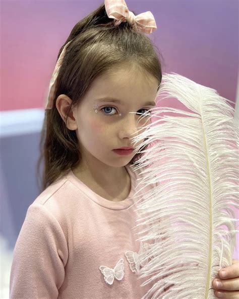 Sofia Model 7 4126461f 29e0 48de B00e E1bcb2ec Imgsrc Ru