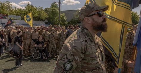U S Lifts Weapons And Training Ban On Ukraines Azov Brigade R