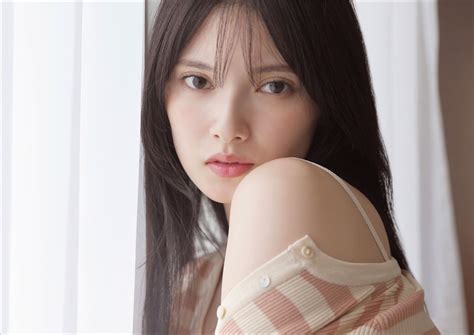 （写真）『仮面ライダーギーツ』青島心、へそ出しタンクトップ姿がセクシー エンタメ ニュース ｜クランクイン！