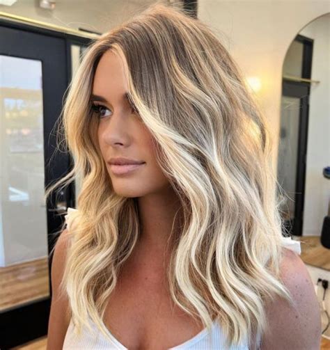 Sandy Blonde Hair Light Blonde Hair Blonde Hair Shades Blonde Hair